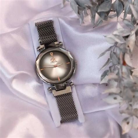 خرید ساعت دخترانه مگنتی نقره ایی