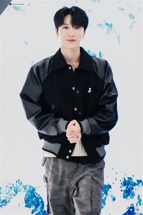 Hotpot Tenlee on Twitter 𝐓𝐄𝐍李永钦 221214 kwangya 6p2 2 TEN 텐 เ