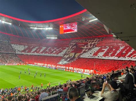 Fotos Galerie Heimfans FC Bayern München Real Madrid 30 04