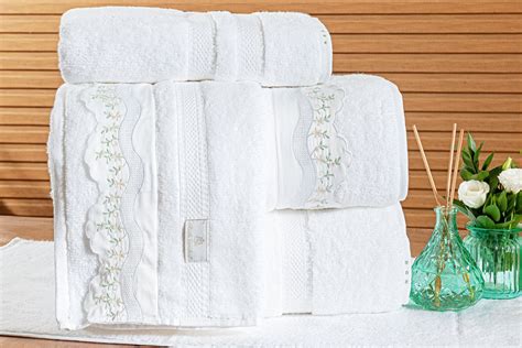 Aspen Jogo De Banho Gigante Branco Polis Casa Um Conceito Moderno De Cama Mesa Banho E