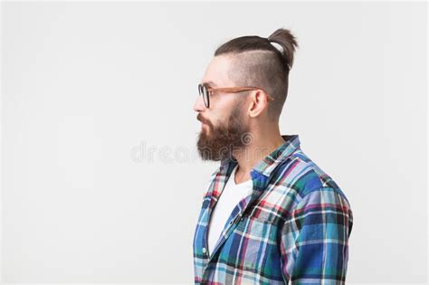 Moda Hipster La Gente Concepto Joven Hipster Barbudo Hombre Con Gafas Y