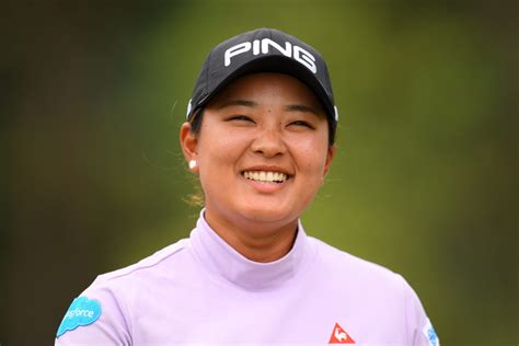 【女子ゴルフ】鈴木愛が単独首位を堅持するも混戦に、1打差に櫻井心那、2打差に小祝さくら ゴルフ5レディス2日目 Spread