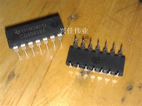 Cd4093 Cd4093be Dip 14 With Non Trigger Logic Gates And Inverters