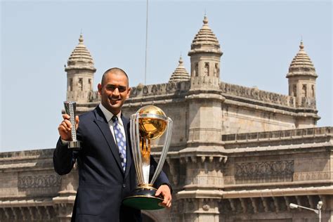 Ms Dhoni Retires From International Cricket Will Continue To Play Ipl