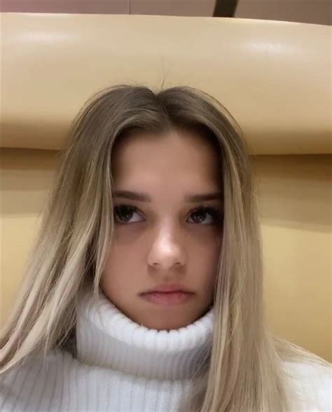 Юля Гаврилина Блоггерский стиль Знаменитости Красивые девочки