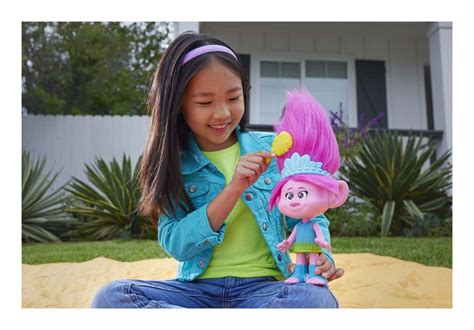 Trolls Band Together Rainbow Hairtunes Queen Poppy Top Pick Toys