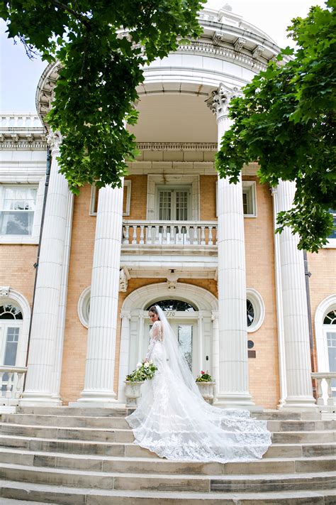 Grand Humphreys Mansion Wedding