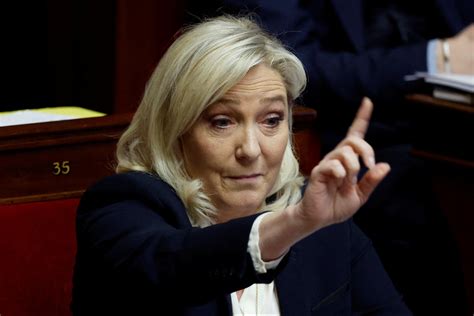 Las Encuestas Dan Más Apoyo Para Le Pen En Francia Y Caída En La