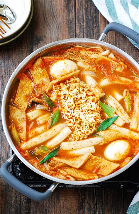 Soupy Tteokbokki Spicy Braised Rice Cake Korean Bapsang