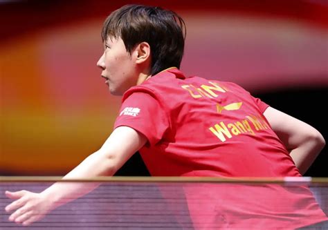 多哈世乒赛：国乒女单大获全胜！5人全部晋级，王曼昱战奥运亚军