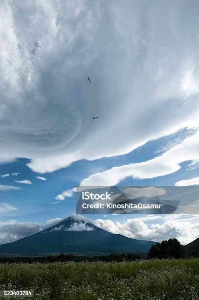 Mt 푸지 및 클라우드 0명에 대한 스톡 사진 및 기타 이미지 0명 구름 사진 이미지 Istock