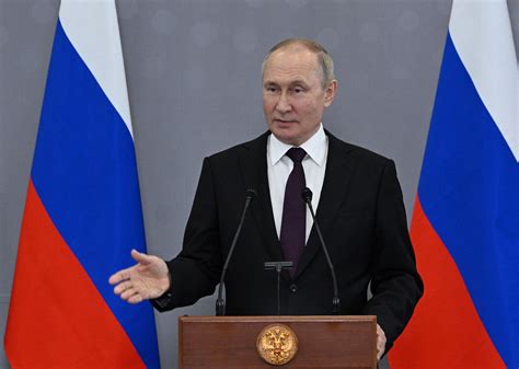 Во која земја Путин договара изградба на гасен центар