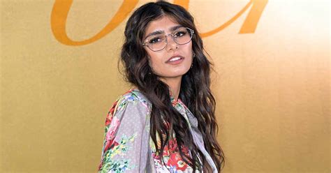 21 Surprising Facts About Mia Khalifa😼 Explore As Emoções Do Universo
