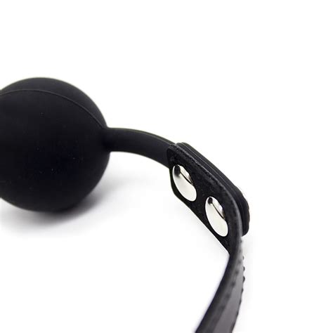 Bdsm Locking Collar Nose Hook And Silicone Ball Gag Bondage Restraint