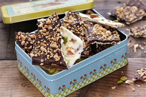 Matzo Chocolate Bark Lil Cookie