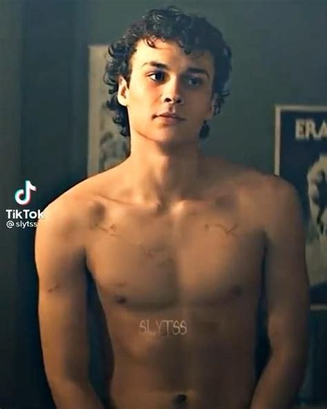 93 Mattheo Riddle Ideas Best Riddle Benjamin Wadsworth Photoshoot