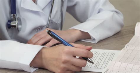 Кривична против лекар во струшката болница Со истечена лиценца 4 години земал плата и додатоци