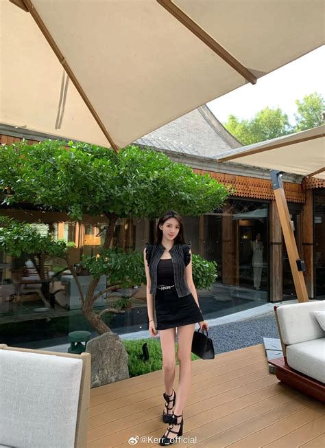 黄晓明新女友叶珂个人资料和图片，两人相差16岁 图文百科