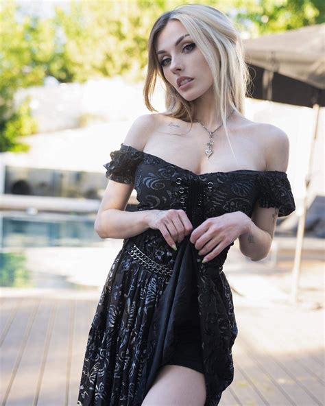 Black Dress 🖤 R Rolyat