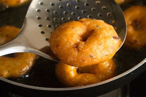 Medu Vada Recipe How To Make Medu Vada Recipe Sambar Vada Recipe