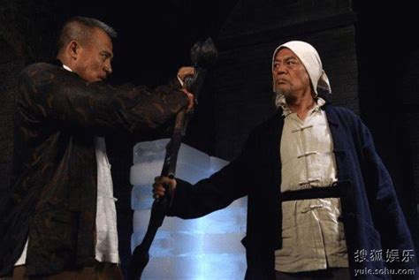 郭靖宇《打狗棍》热播 巍子意外当王 搜狐娱乐
