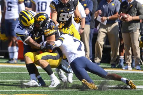 Why Michigans Makari Paige Could Be An X Factor Against Michigan State