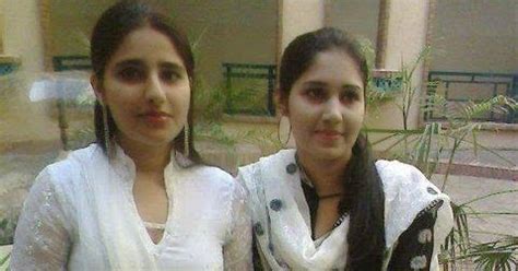 Pakistani Beautiful Larkiyan And Girls Hot Pictures Collection Beautiful Desi Sexy Girls Hot