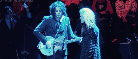 Alison Mosshart Tag Primo