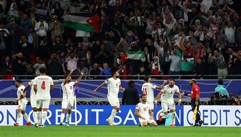 الأردن يواصل كتابة التاريخ ويتأهل لنهائي كأس آسيا