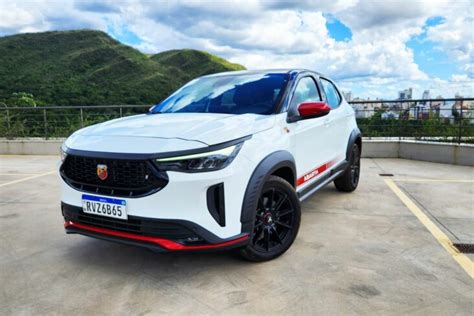 Vídeo Fiat Pulse Abarth 2023 um SUV pode ser esportivo