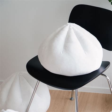 안고자는 낮잠 만두 쿠션 인형 베개 40cm 귀여운 쓸모없는 웃긴 선물 모찌 찹쌀떡 쓸데없는 무쓸모 템 굿 감도 깊은 취향 셀렉트샵 29cm