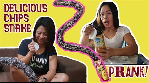 Potato Chips Snake Prank Laftrip Talaga Youtube
