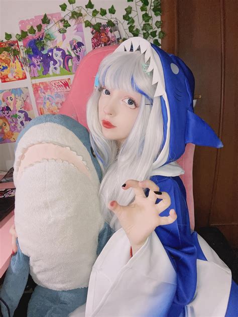 Gawr Gura Cosplay By Vinthu L Self R Gawrgura