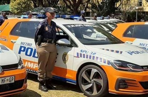 Fake Jmpd Inspector Tries To Scam An Off Duty Jmpd Officer