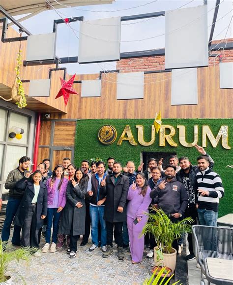 Linkedin Connections Newyear2025 Celebration Newyearcelebration Officeparty Teamlunch