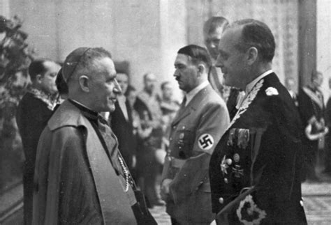 Differences And Similarities Between Fascism And Nazism Soapboxie