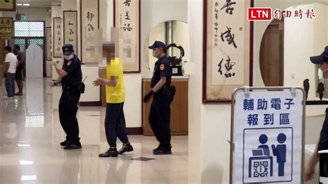 「怕不怕死刑？」李鴻淵出庭沉默不語 地院裁定續押 Youtube