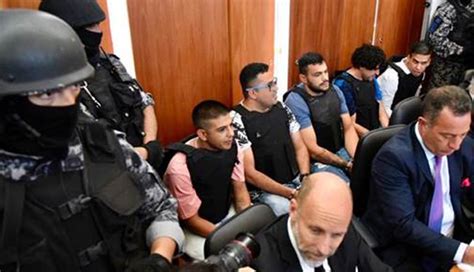 Narcos Protestan Desnudos Antes De Ser Enjuiciados En Argentina