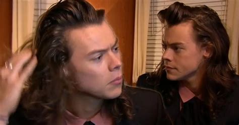 One Direction Fans Ask If Harry Styles Is Okay After He Barely Says A