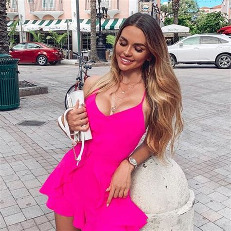 Dasha Mart Dashamart Foto E Video Di Instagram Favorite Dress Fashion Dress
