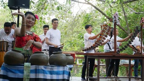 ดนตรีไทยพรรณนา ๓ อีสานม่วนชื่น Youtube