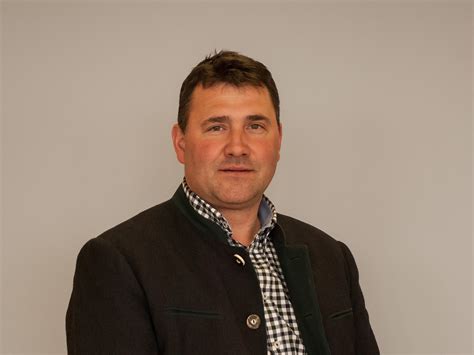 Michael Bachmann Waldaufseher And Forstwarte Tirols Wald Forst Tirol