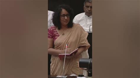 අධ්‍යාපනයට 6 ක් වෙන් කිරිමේ අරගලයේ ප්‍රබල ක්‍රියාකාරිනියක් ගැන අගමැතිනිය පාර්ලිමේන්තුවේ කතා කරයි