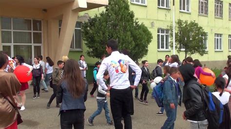 რუსთავის მე 15 საჯარო სკოლის მე 12ბ კლასის ბოლო ზარი 2017 წ Youtube