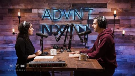 Apresentadora Do Podcast “advent Next” é Demitida Por Episódios
