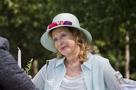 Лариса Удовиченко — биография фильмография фотографии актрисы