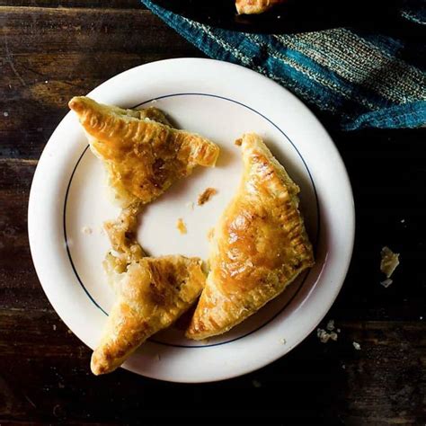 Creamy Mini Chicken Pies With Puff Pastry The Flavor Bender