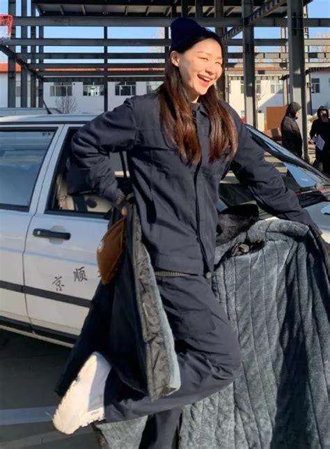 都说喜剧演员全是胖子，当看到金靖的“健身照”后，黑粉打脸了