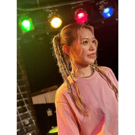 咲希あかねさんのインスタグラム写真 咲希あかねinstagram 「とししのliveへ ️ ポップスってすごくいいなって思った どの曲も