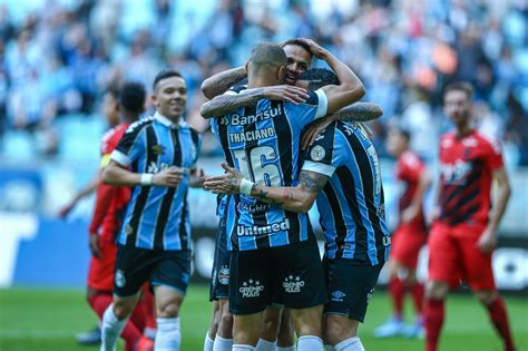 Grêmio Vence O Athletico Pr Na Arena